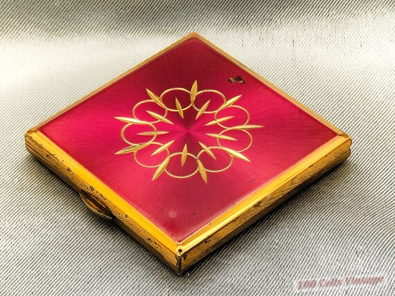 Kigu Metallic Red Vintage Ladies Powder Compact -8cm - Gem
