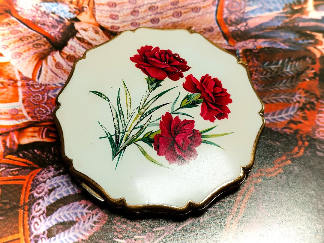 White & Red Floral Queen Vintage Powder Compact: Stratton Makeup Mirror ...