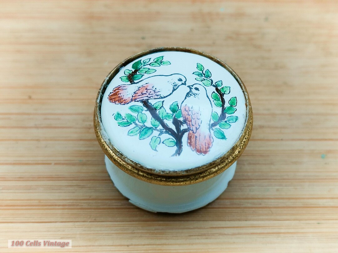 Tiny Doves/birds Halcyon Days Enamels-2.5cm-vintage Trinket/pill Box ...