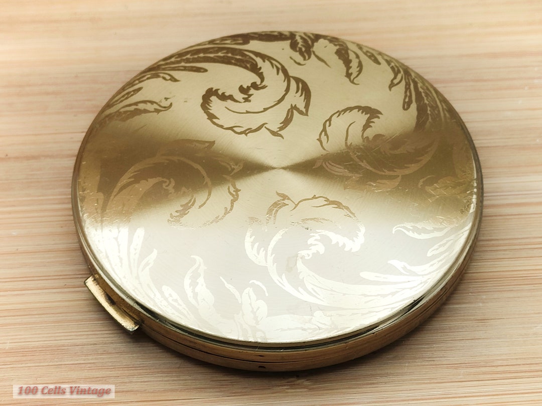 Vanity Fair Gold Tone Wave Pattern-vintage Ladies Powder Compact -cte ...