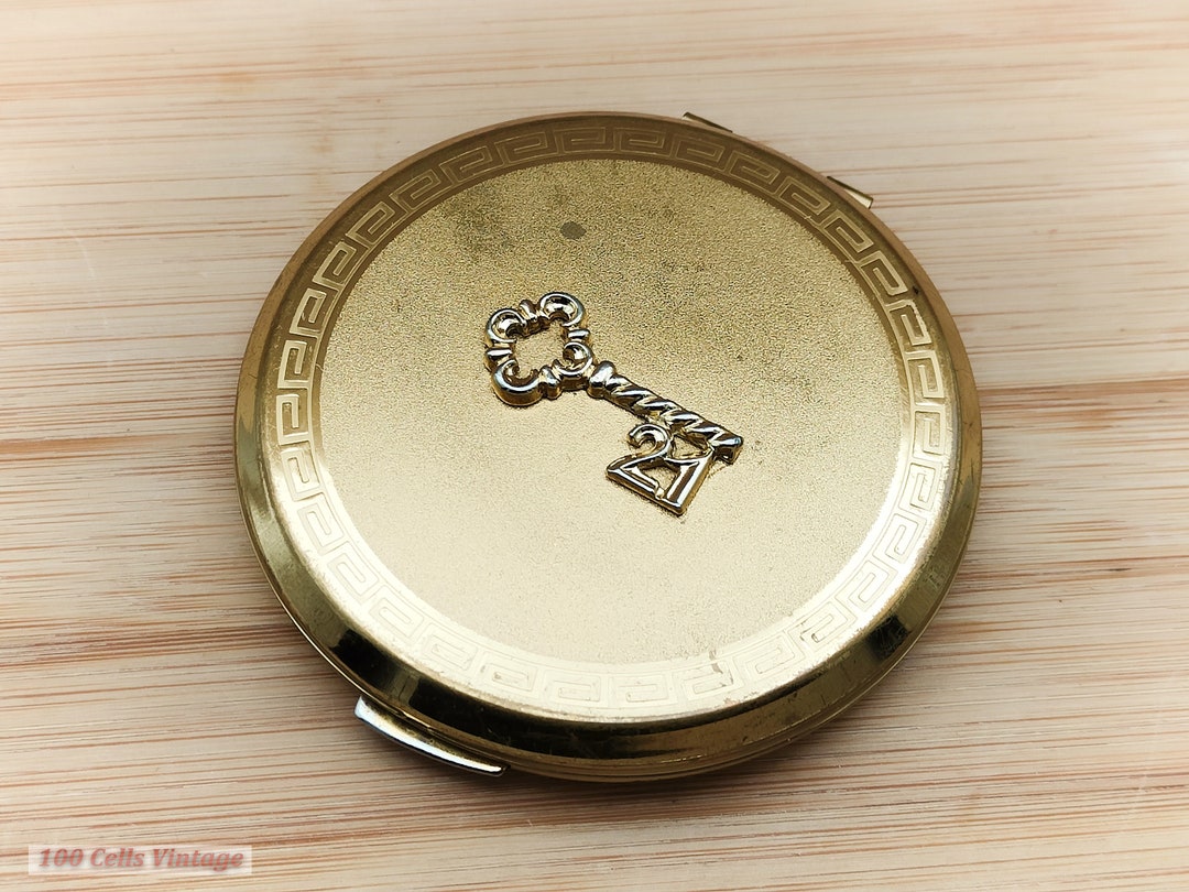 Stratton Gold Tone 21st Birthday Key-vintage Ladies Powder Compact-1vi ...