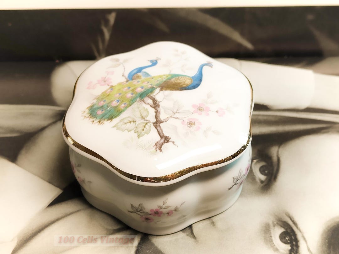 Peacocks Royal Worcester Palissy Porcelain-7cm-vintage Pill/trinket Box ...