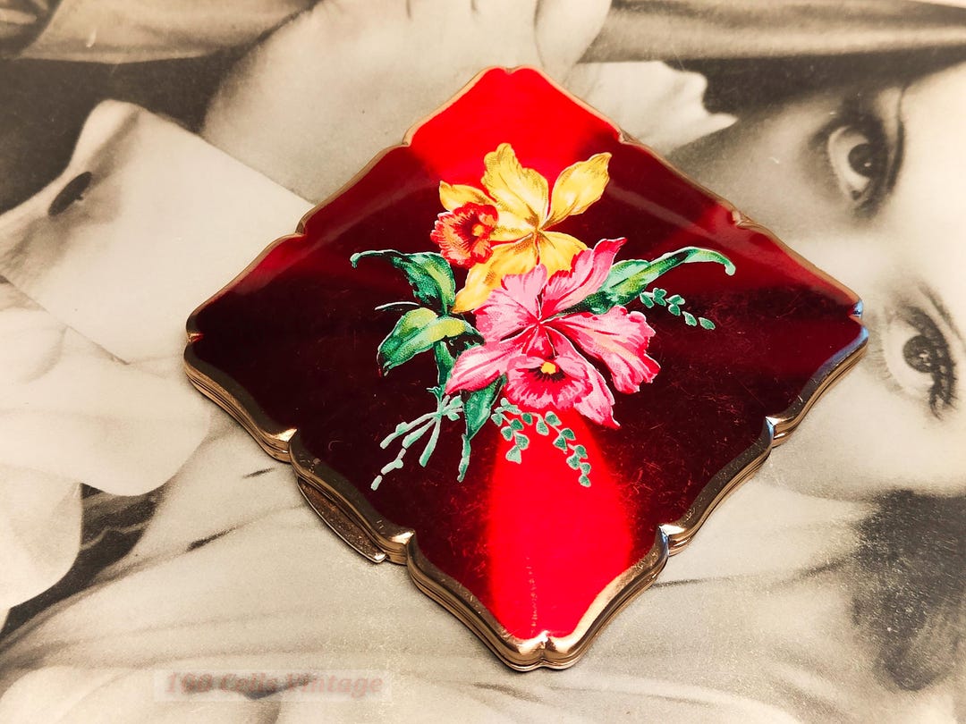 Stratton Square Metallic Red Floral Vintage Powder Compact: Makeup ...