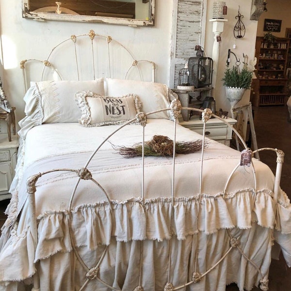 Ruffle Bedspread - Etsy