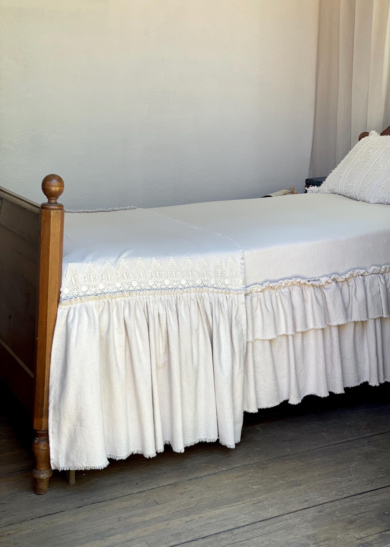 Custom Bed Scarf With Elegant Cotton Lace|bed Runner With Long Ruffle ...