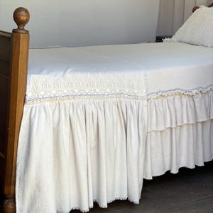 Custom Bed Scarf With Elegant Cotton Lace|bed Runner With Long Ruffle ...