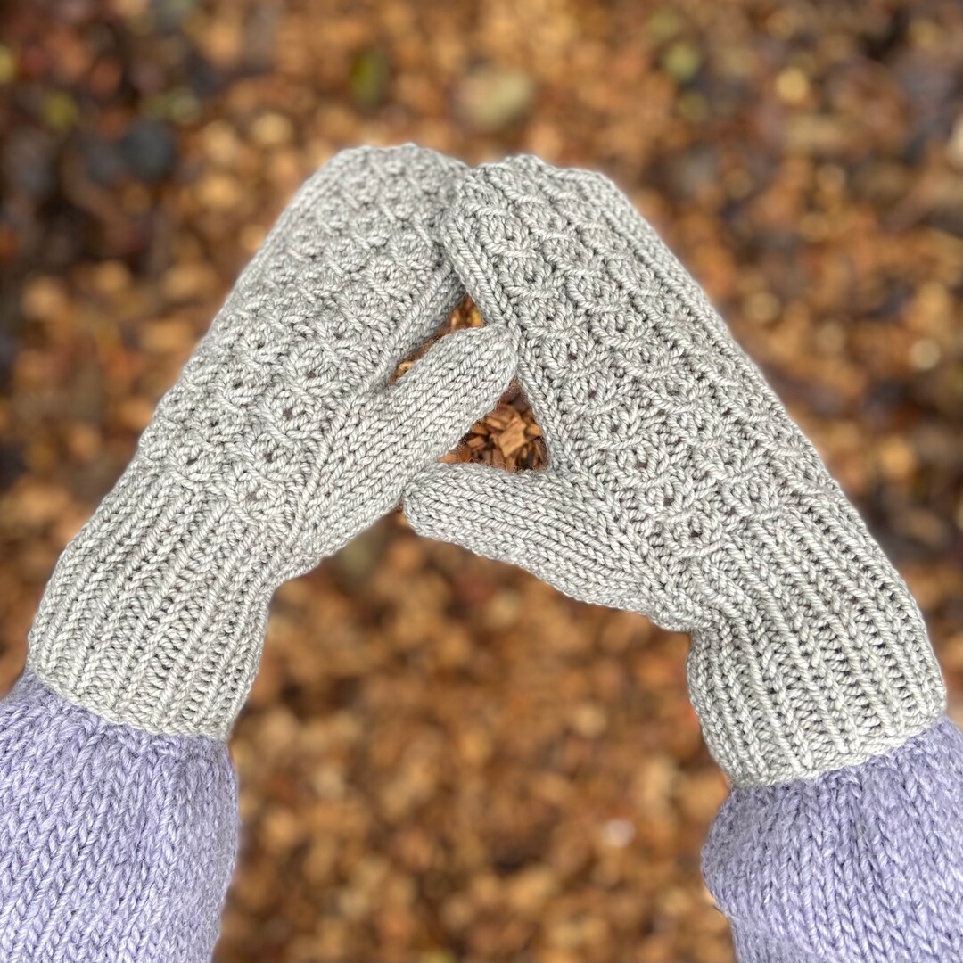 Kissing Gate Mittens, Knitting Pattern (pdf Download), Chunky Knitted ...