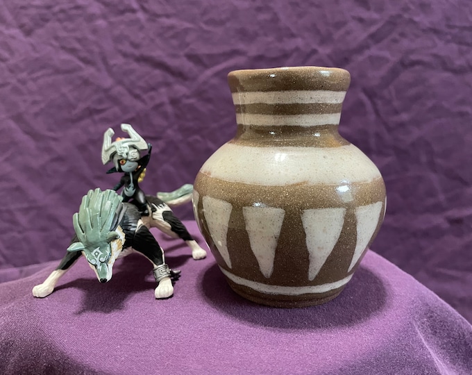 Twilight Princess - Brown Zelda Pot - Pottery 3 3/4 IN. - Zelda Clay ...