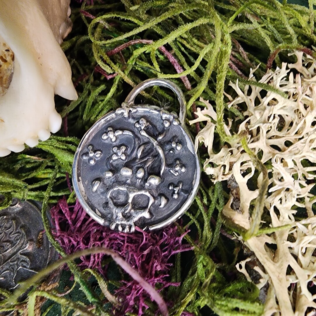 Dread Queen Persephone Devotional Pendant - Samhain 2023 - Skull ...