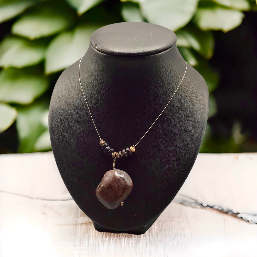 Wawa Seed Necklace - Etsy