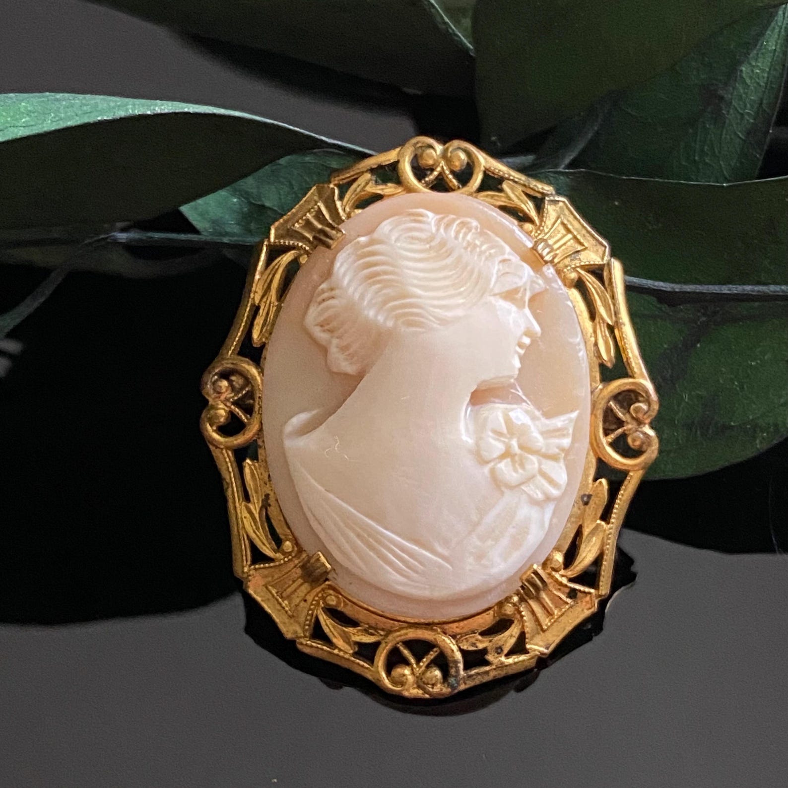 Antique Vintage Shell Cameo of Woman Gilt Filigree Brooch - Etsy