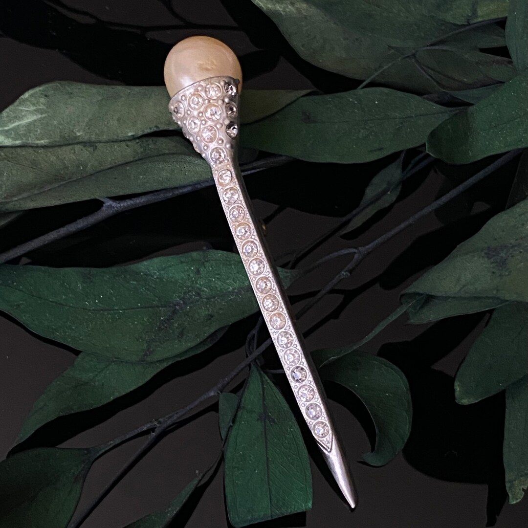Vintage Art Deco Retro Pot Metal Rhinestone Faux Pearl Scepter Pin ...