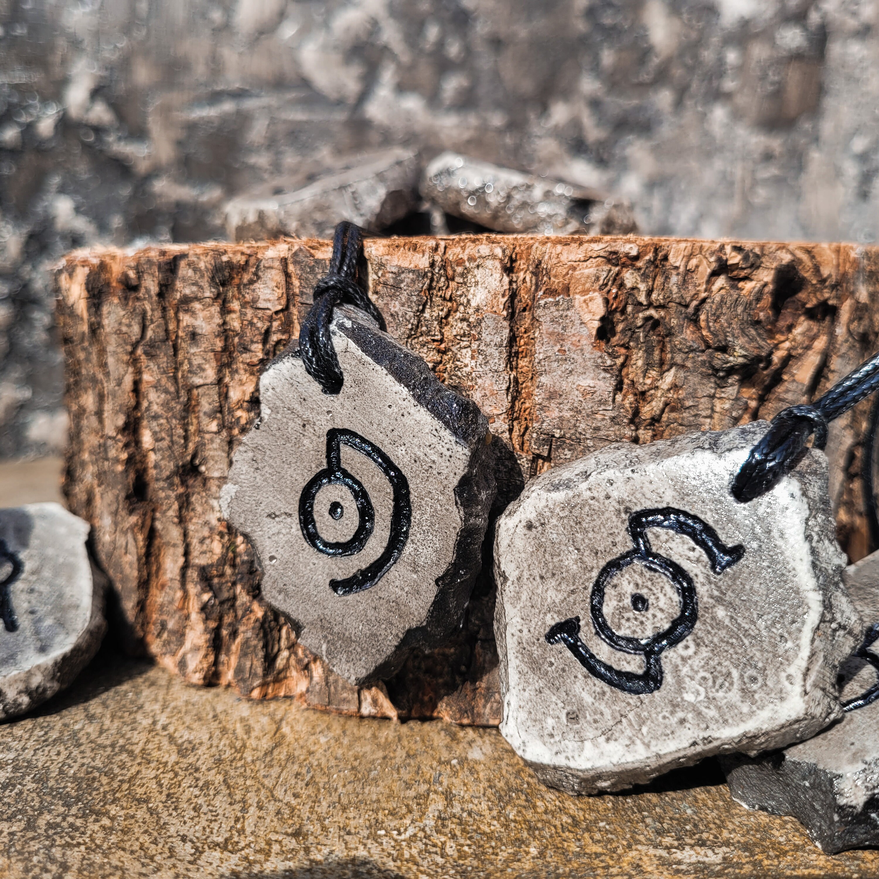 Collana Pokemon, Unown, Unown Custom, Pokemon Custom, Pokemon Jewelry ...