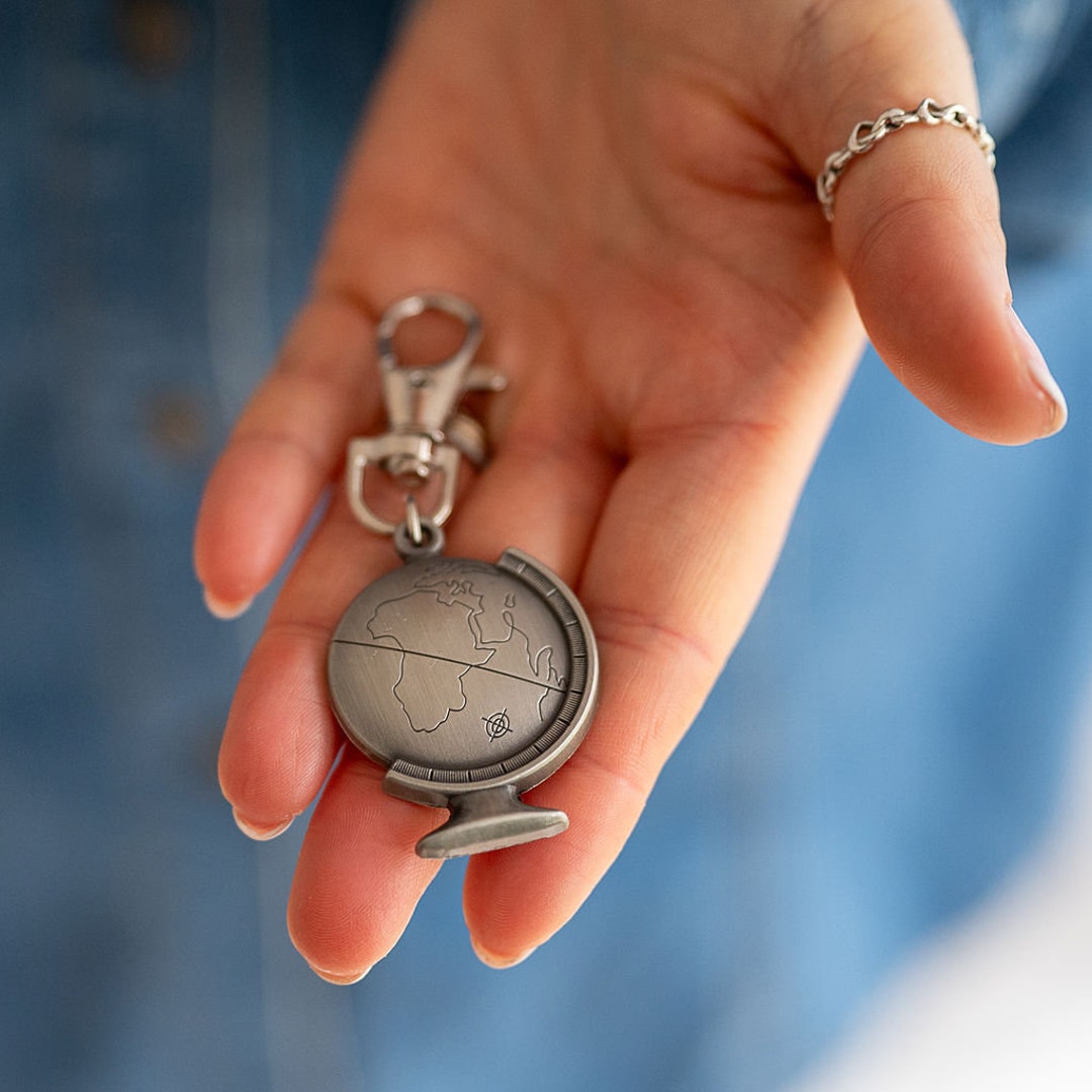 Double Sided Globe Design Metal Clip on Bag Charm/keyring With Keep ...