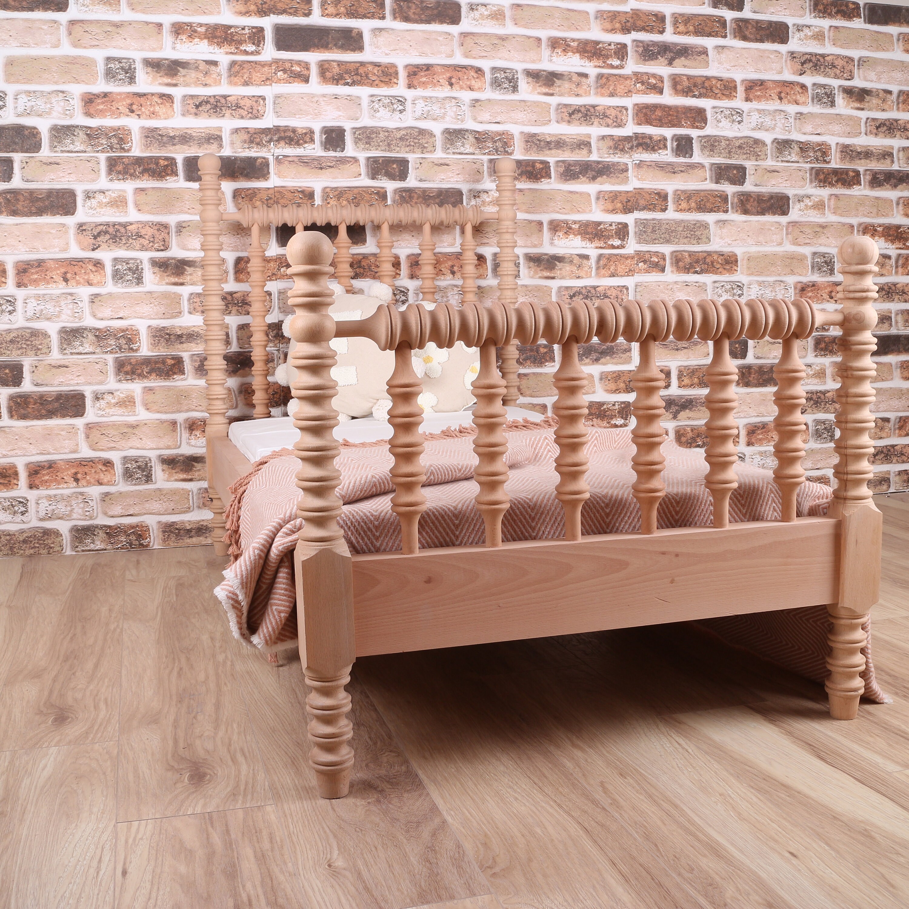 Handmade Spool Bed - Jenny Lind Spindle Bed Custom Size and Color - Etsy