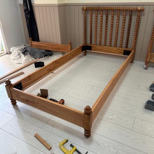 Handmade Spool Bed - Jenny Lind Spindle Bed Custom Size and Color - Etsy