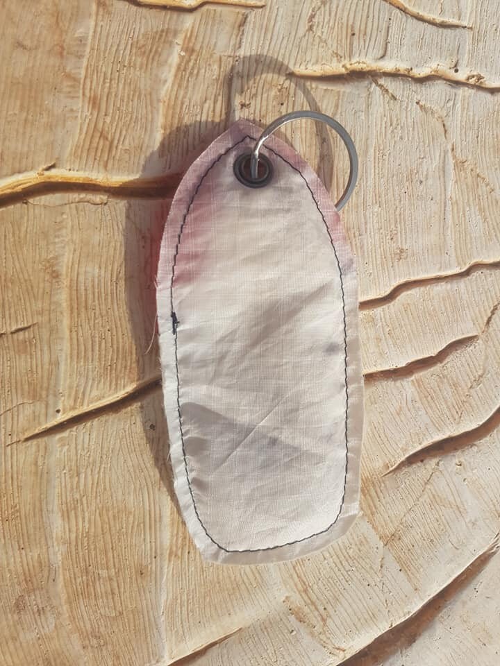 Surfboard Key Ring in Recycled Sail Recycled Sail Kitesurf - Etsy