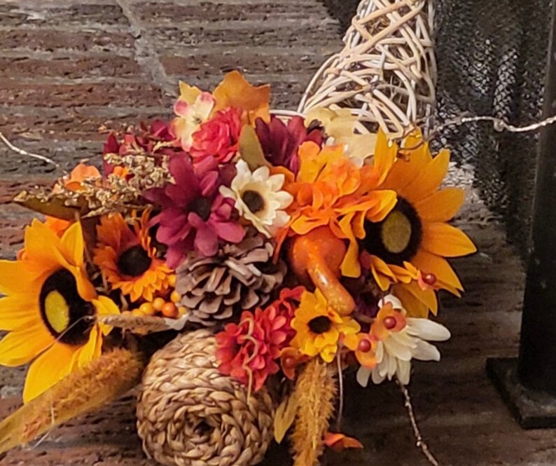 Cornucopia, Horn of Plenty, Fall, Autumn, Harvest, Thanksgiving, Floral ...