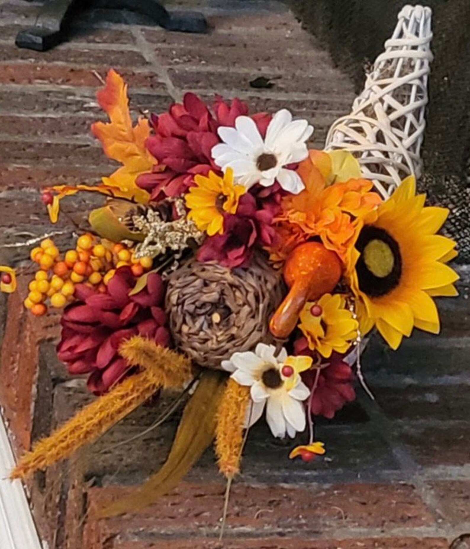 Cornucopia, Horn of Plenty, Fall, Autumn, Harvest, Thanksgiving, Floral ...