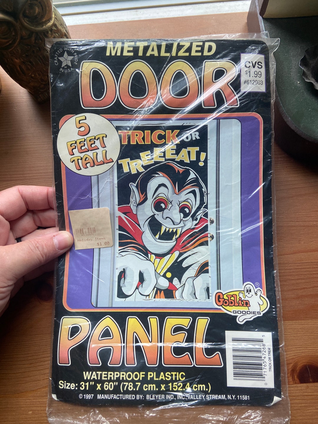 Vintage 1997 Metalized Trick or Treat Door Panel, Vampire, Halloween, 5 ...