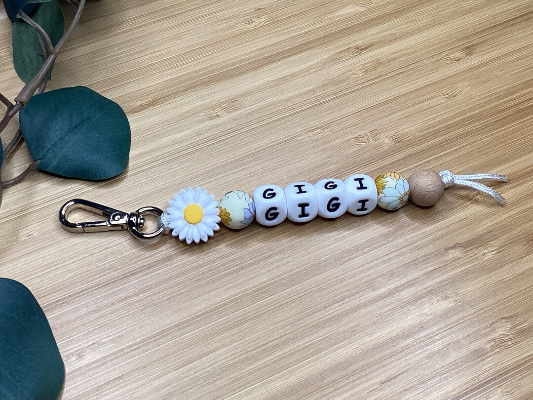 Gigi Keychain Boho Floral Daisy // Gigi Keychain // Gigi Gift - Etsy