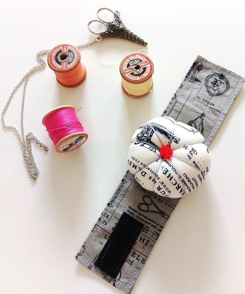 6 Novelty Design Pincushions Handmade 100% Cotton in the Shape of Wrist ...