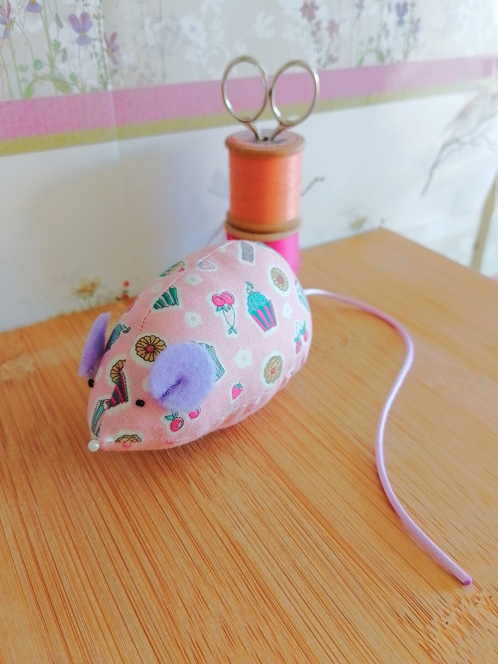 6 Novelty Design Pincushions Handmade 100% Cotton in the Shape of Wrist ...