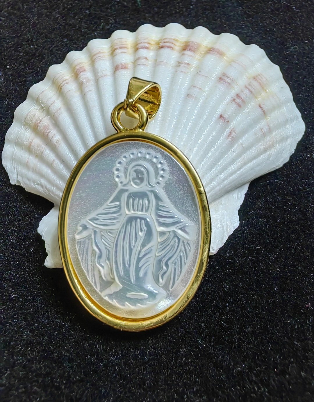 Mother of Pearl Virgin Mary Cameo Pendant, 17x25 Mm Carving Jess Mary ...