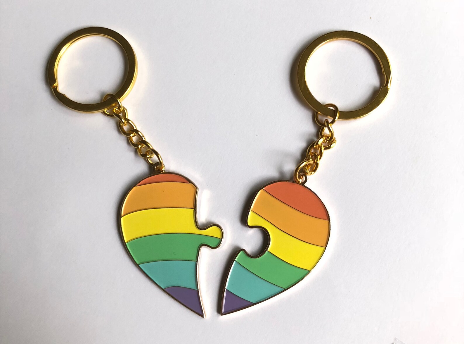 GAY COUPLE KEYCHAIN / lgbt lesbiana corazón arco iris | Etsy