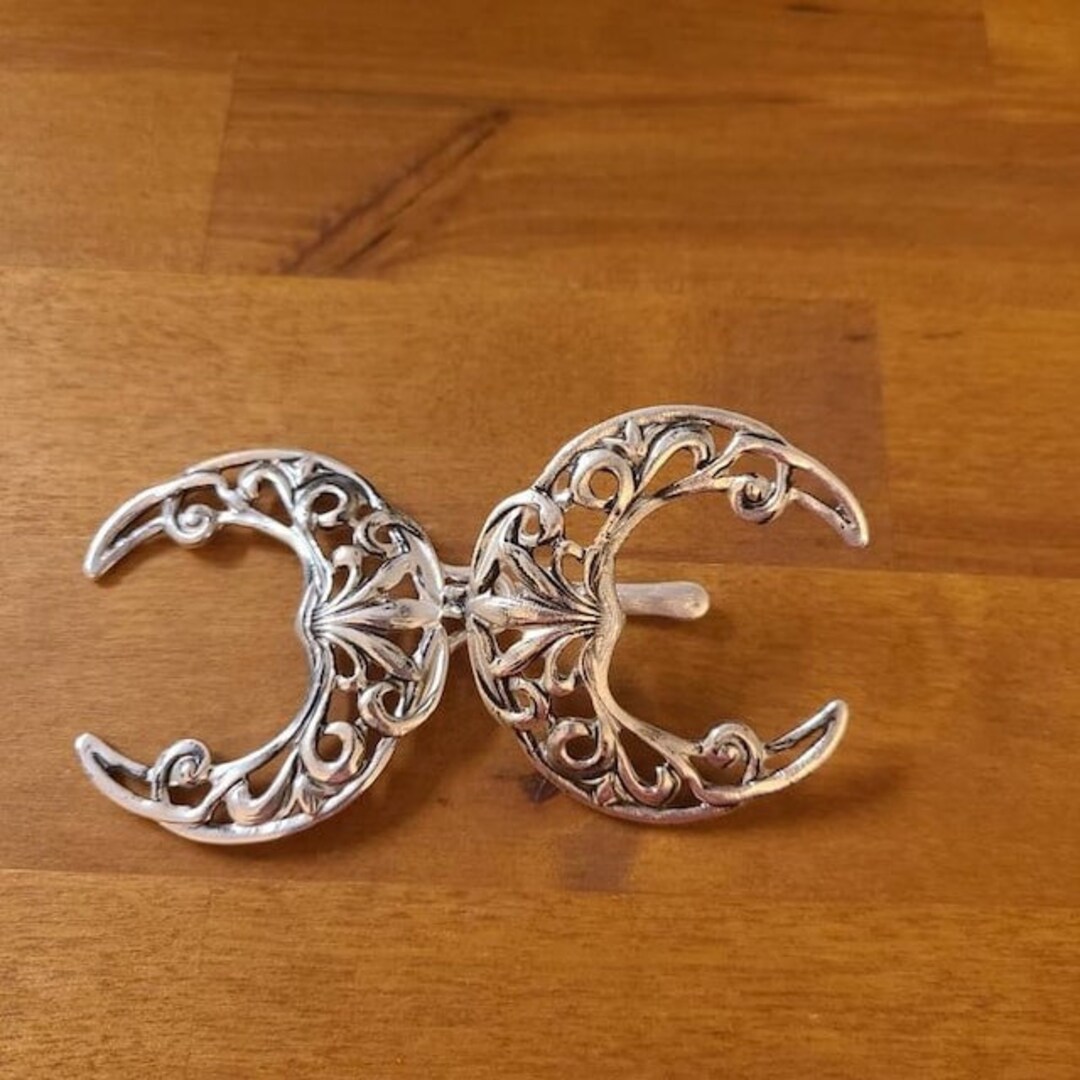 Double Moon Cape Closure Penannularfibula - Etsy