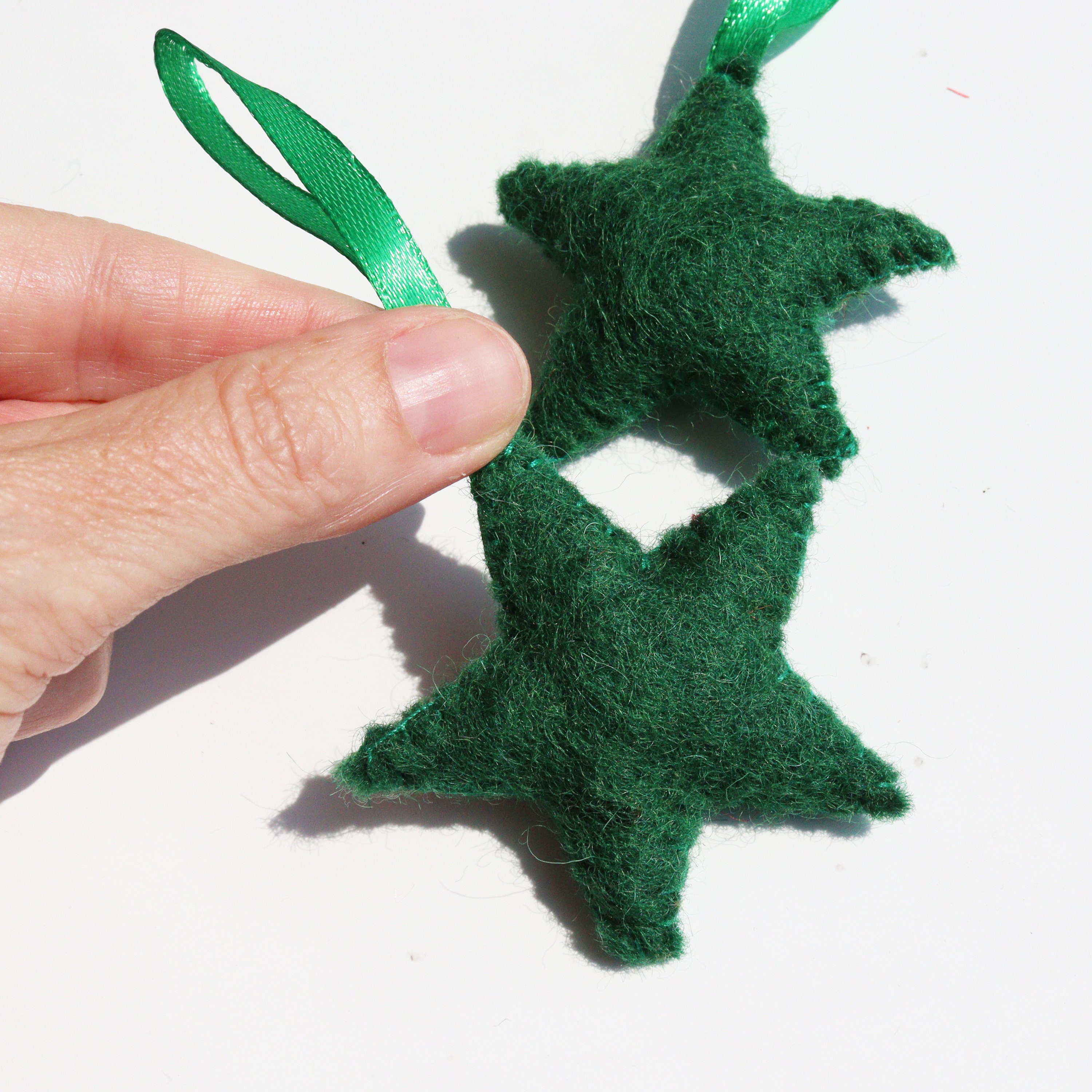 Mini Green Hanging Felt Stars Felt Craft Stars Green Felt Decorations ...