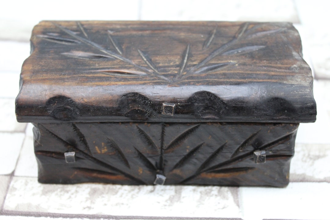 Hand-engraved Wooden Box Vintage Keepsake Box Wooden Jewelry Box Wooden ...