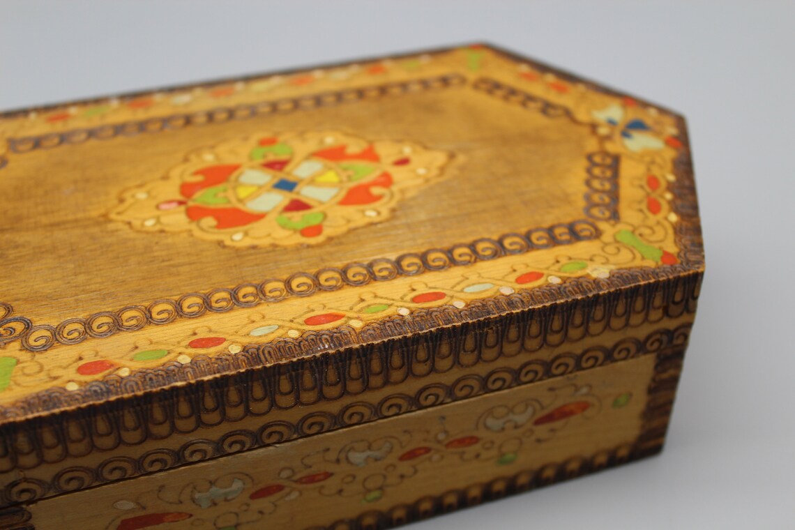Hand Painted Box Pyrographic Box-wooden Box Vintage - Etsy