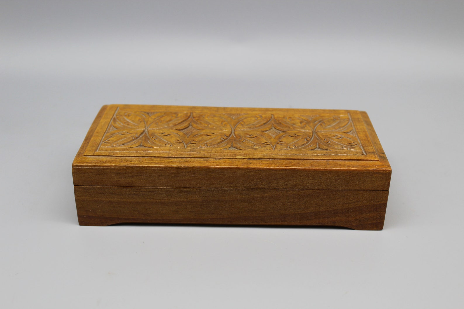 Hand-engraved Wooden Box Vintage Keepsake Box Wooden - Etsy