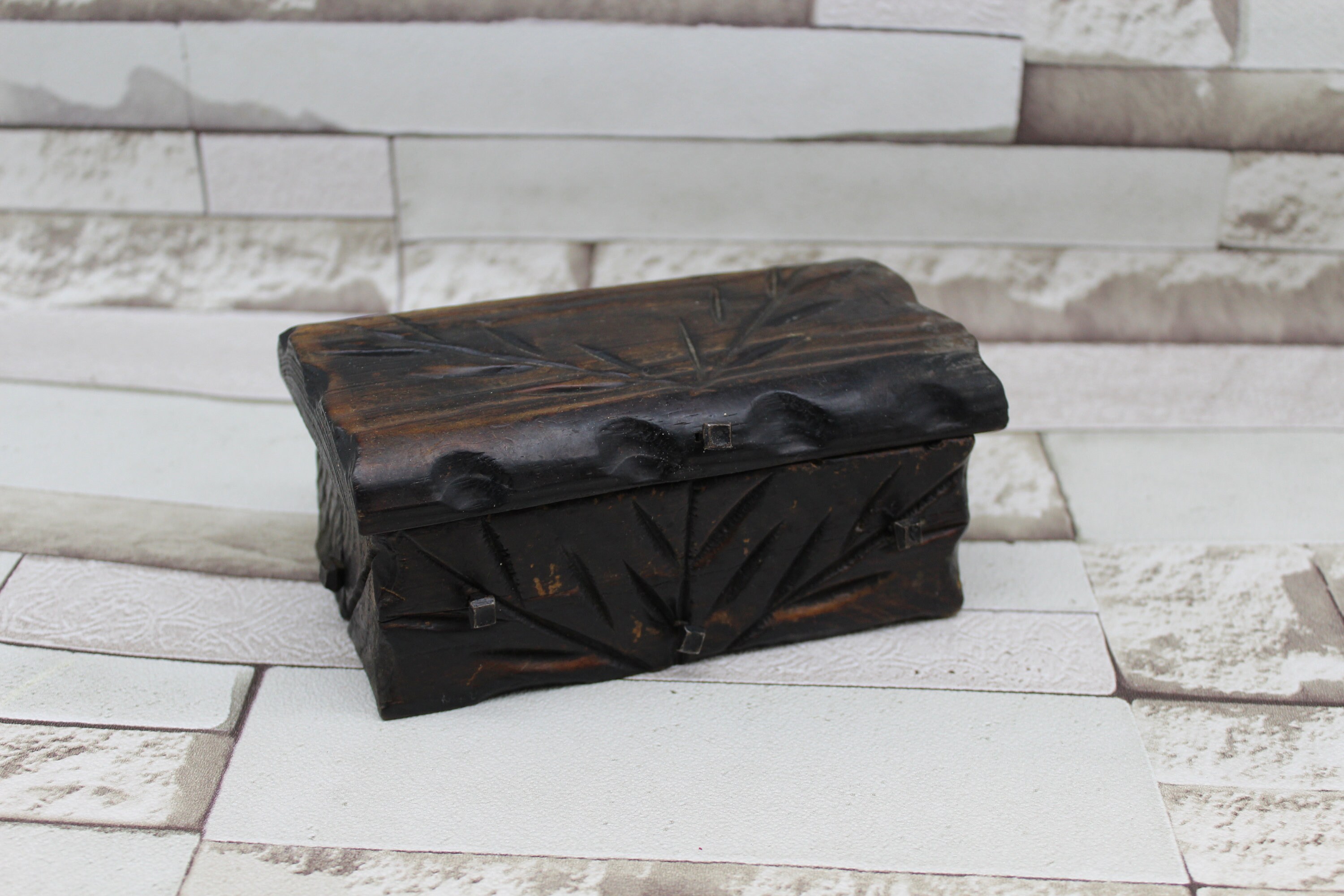 Hand-engraved Wooden Box Vintage Keepsake Box Wooden Jewelry Box Wooden ...