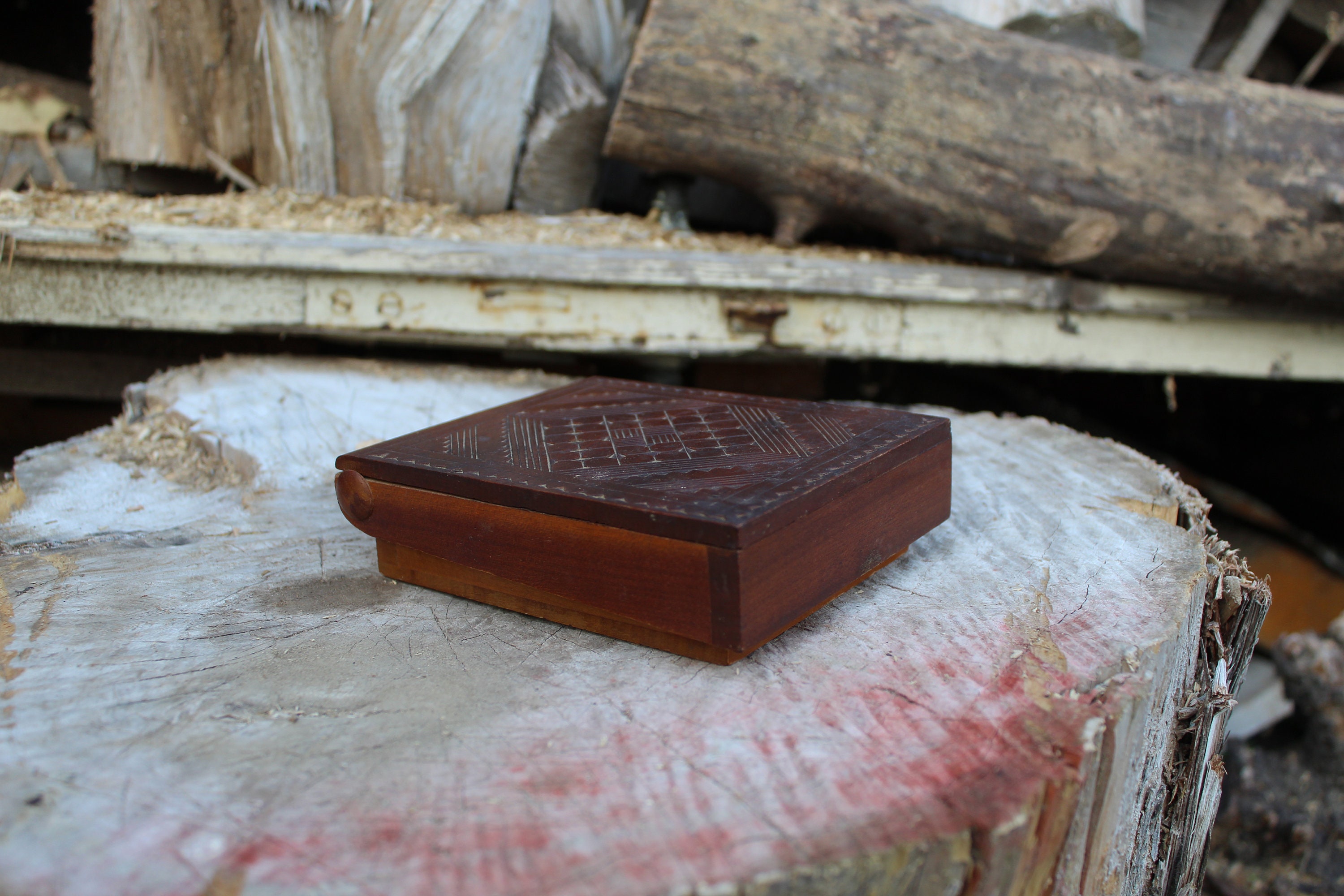 Hand-engraved Wooden Box Vintage Keepsake Box Wooden Jewelry Box Wooden ...