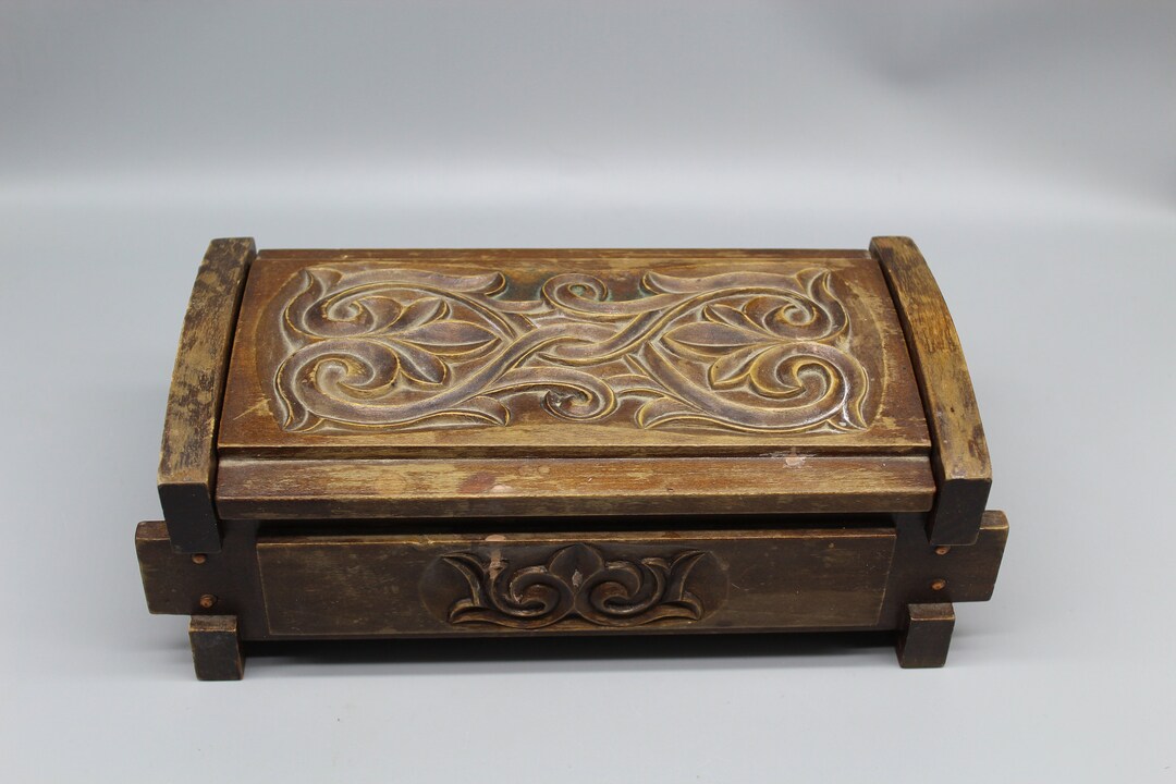 Hand-engraved Wooden Box Vintage Keepsake Box Wooden Jewelry Box Wooden ...