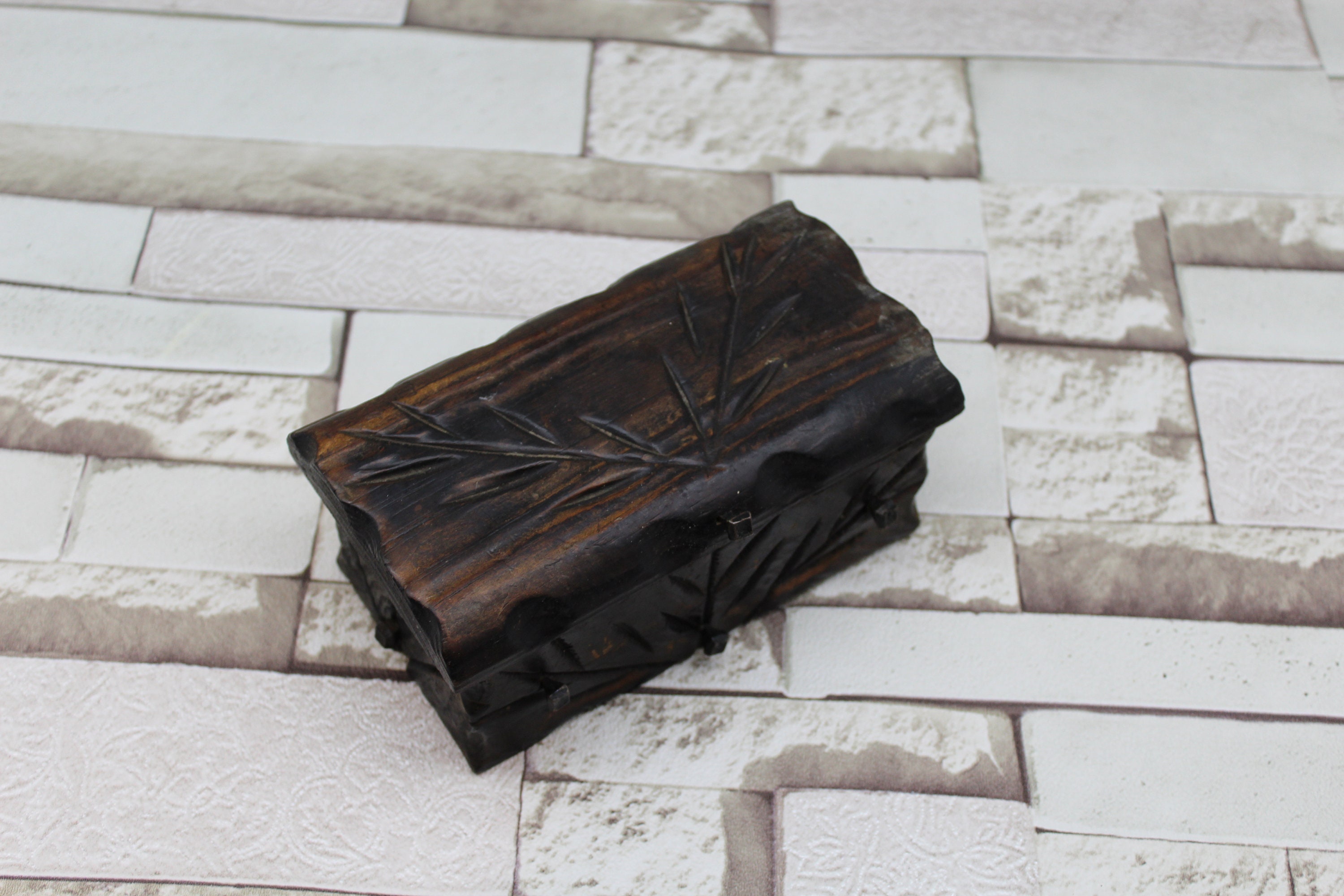 Hand-engraved Wooden Box Vintage Keepsake Box Wooden Jewelry Box Wooden ...