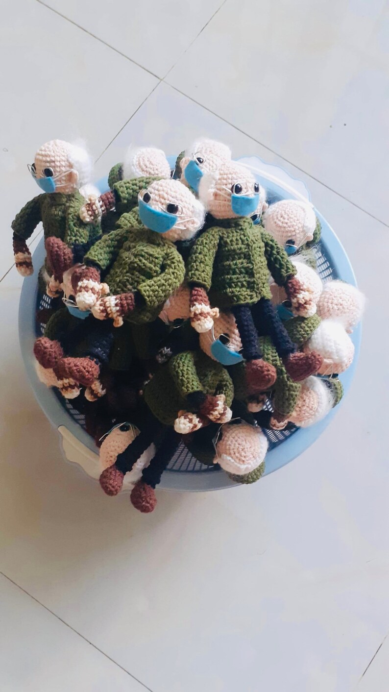 Bernie Sanders Dolls, Bernie Sanders Toys, Bernie Sanders Knitting ...