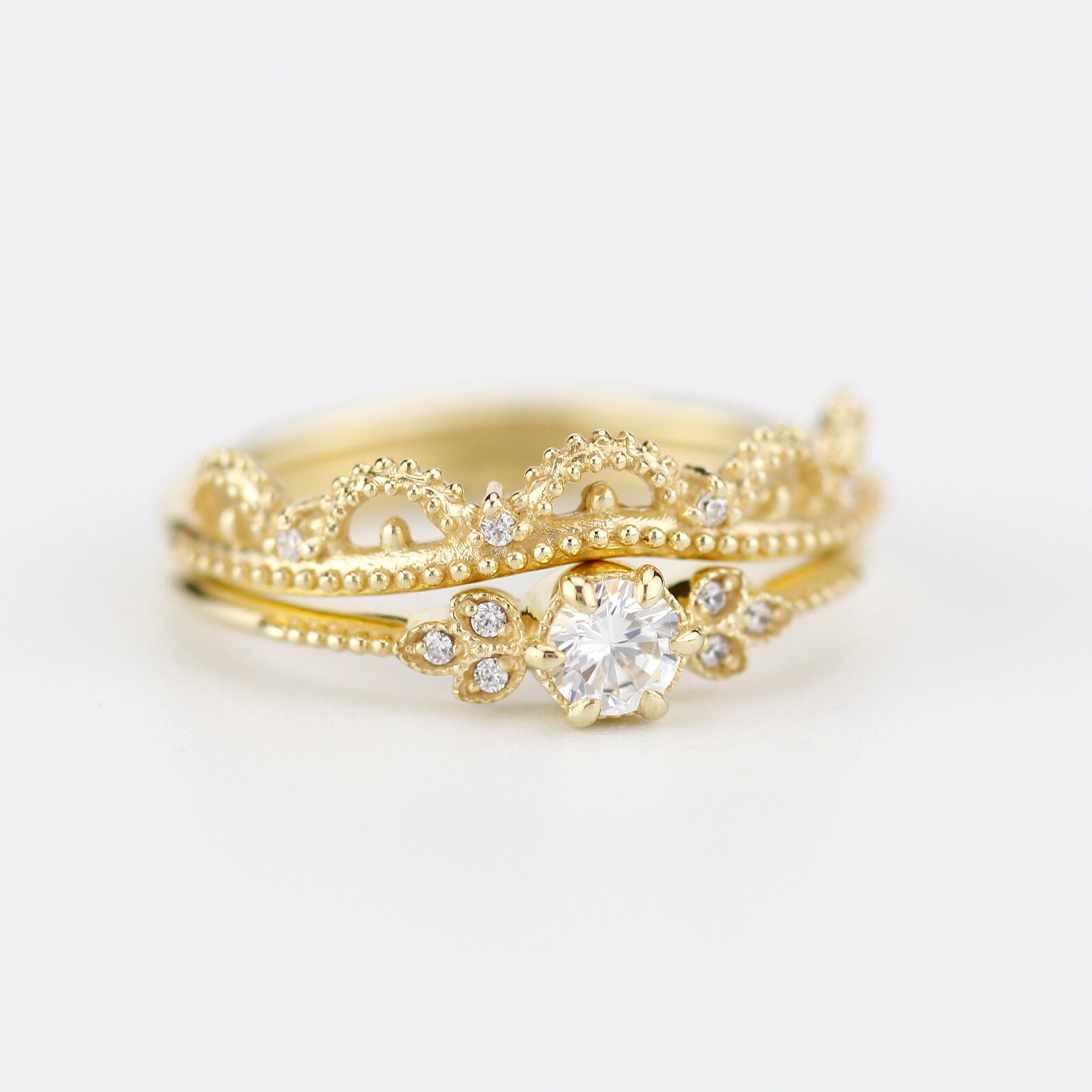 Diamond Cluster Wedding Ring Set: Modern Bridal Jewelry - Etsy