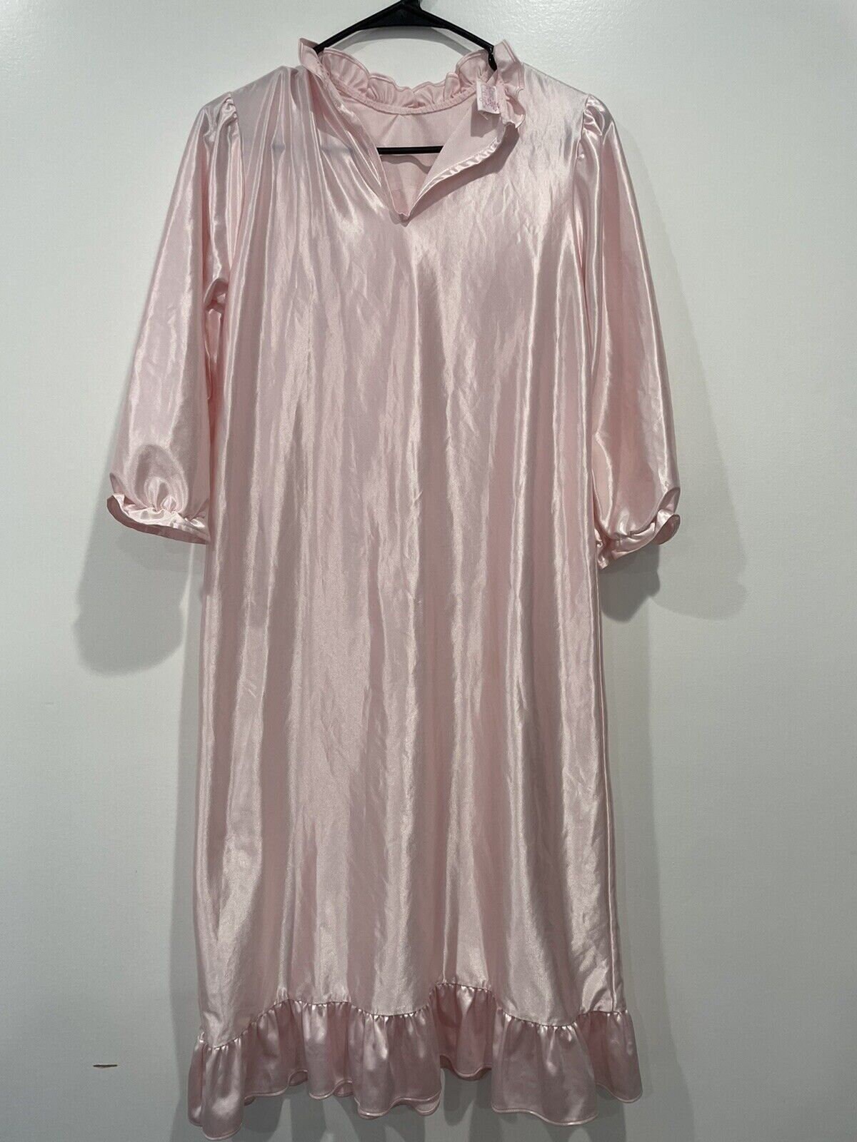 VINTAGE ROSE COTTAGE Pink Satin Ruffle Roses Long Nightgown Sleep Gown ...