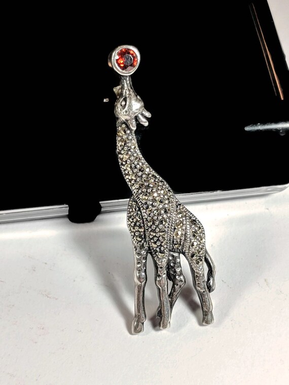 Vintage sterling puffy giraffe - Gem