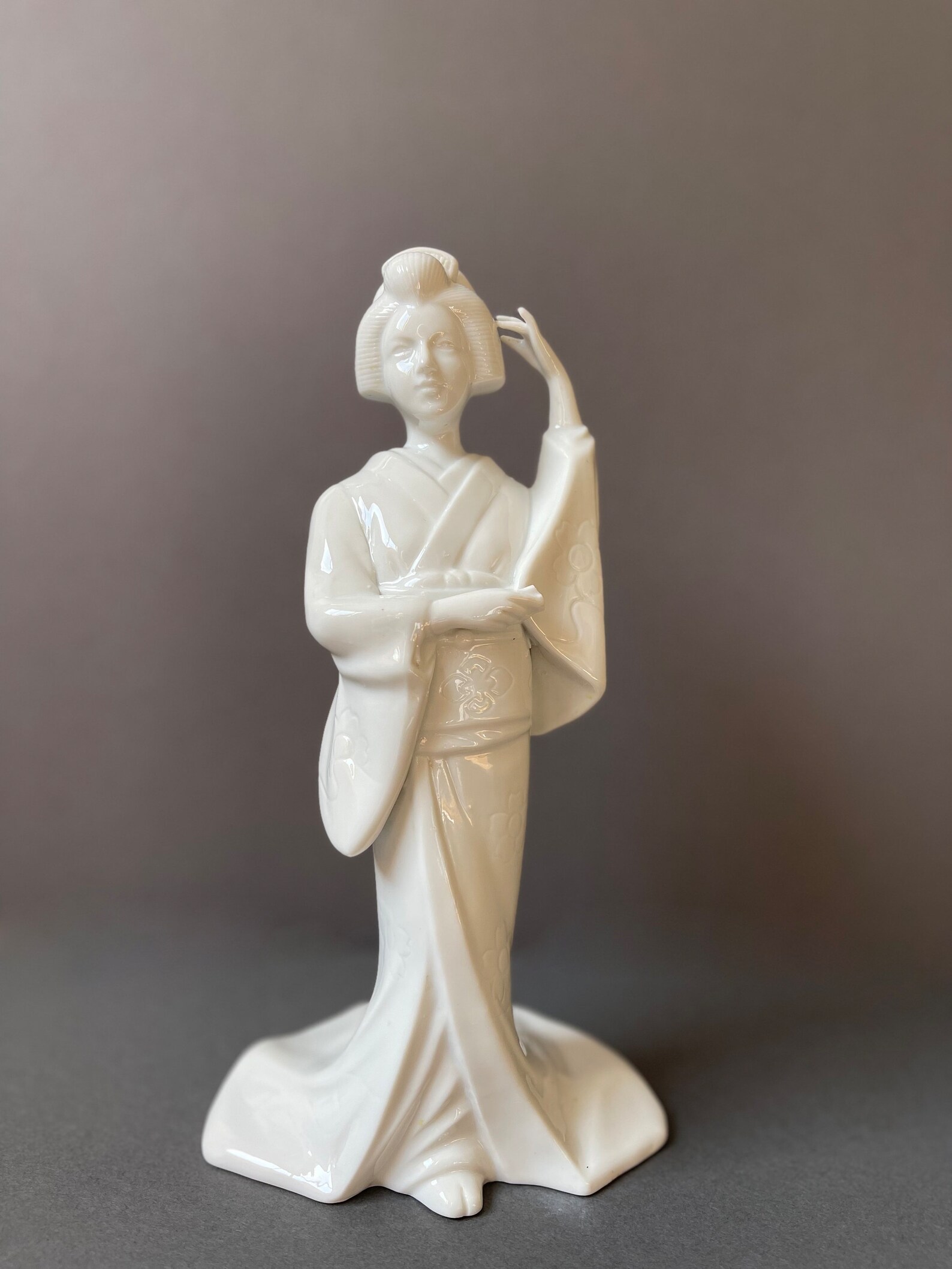Vintage Japanese Geisha Blanc De Chine Porcelain Figurine - Delicate ...