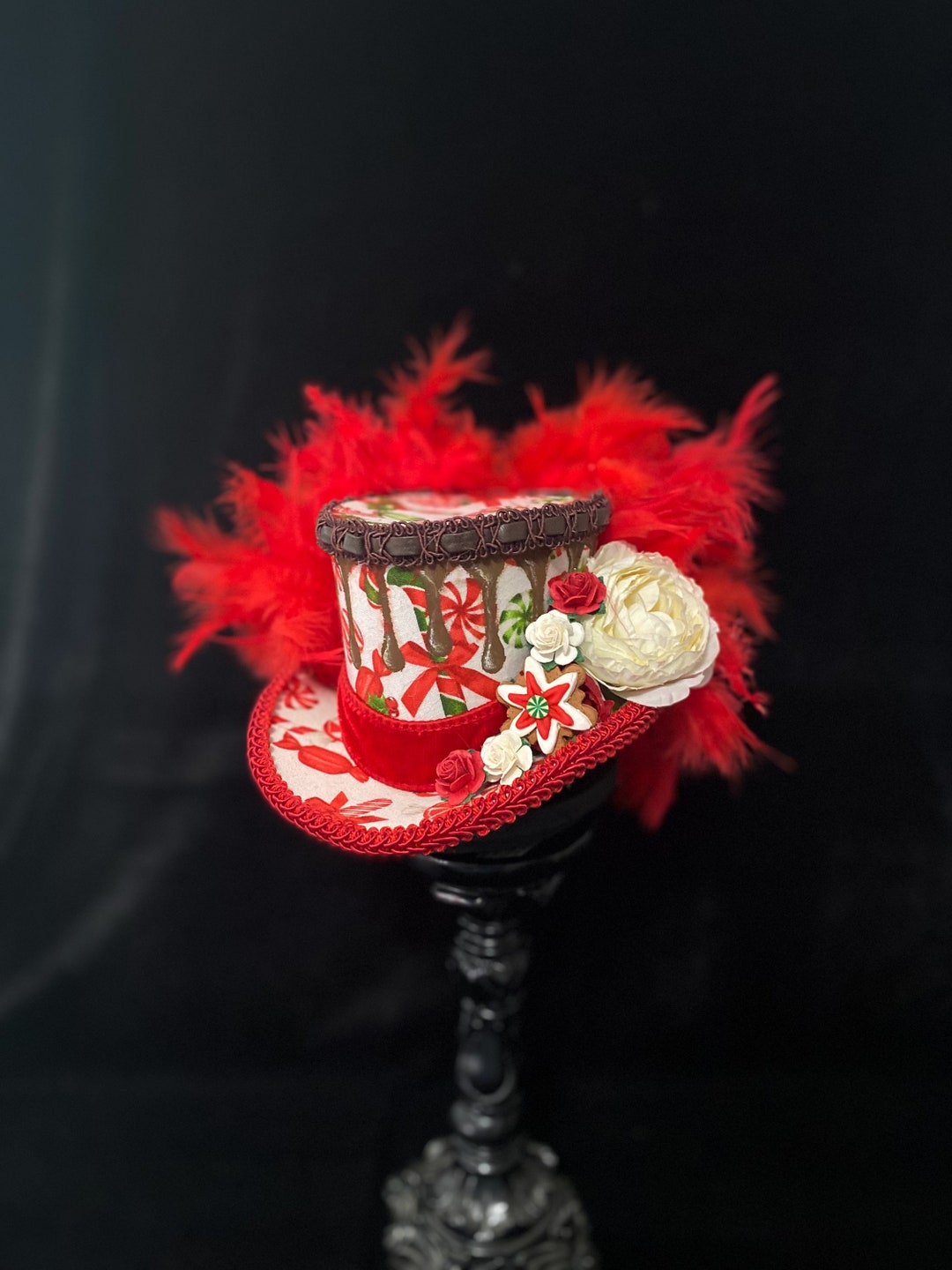 Peppermint Mini Top Hat With Chocolate Drizzle, Christmas Mini Top Hat ...