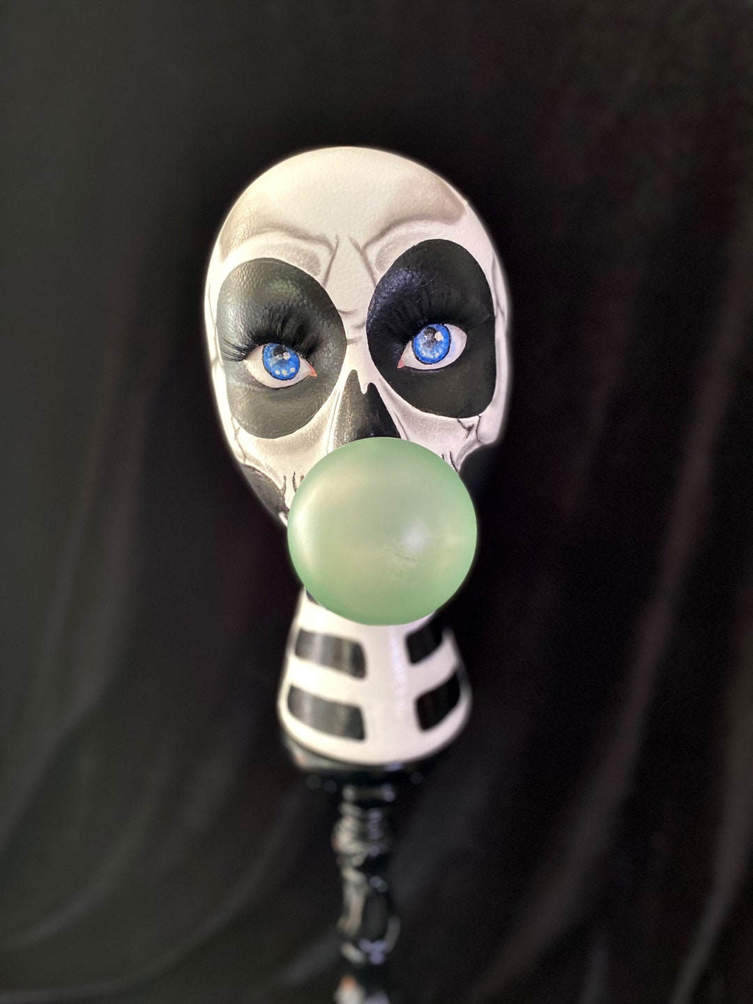 Bubblegum Skeleton Mannequin, Skull Mannequin - Etsy