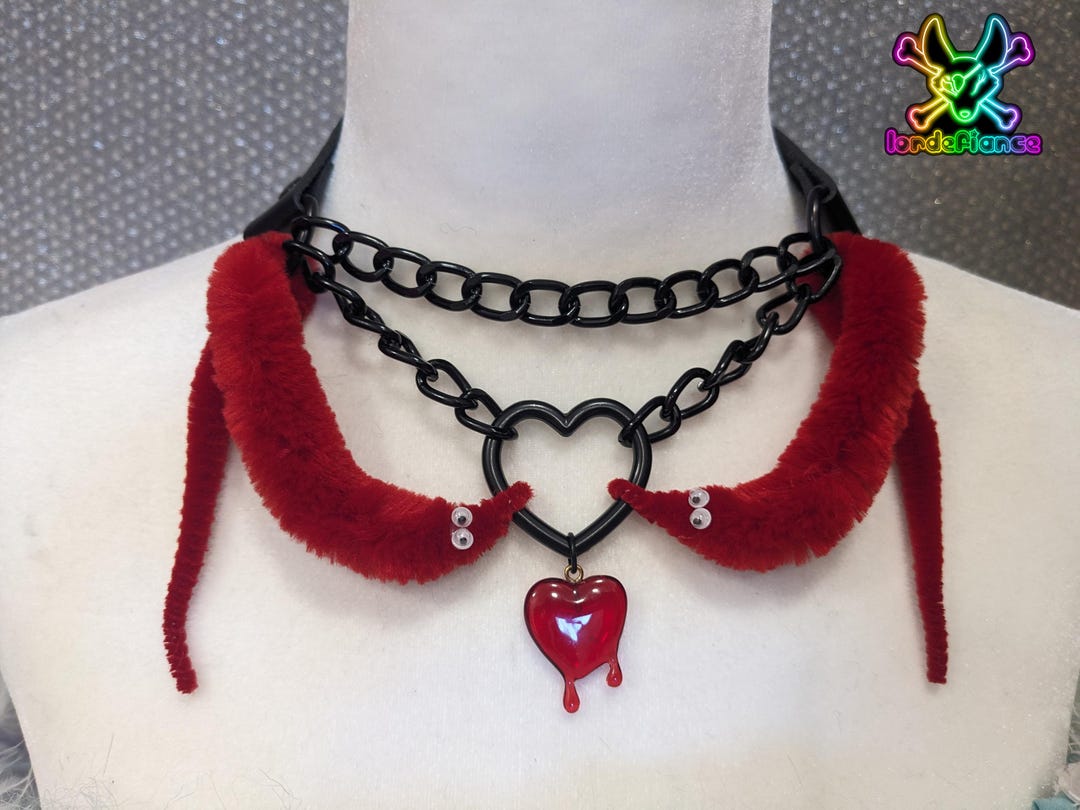 Worms in Love | Double Worm Statement Choker | Black Chain - Etsy