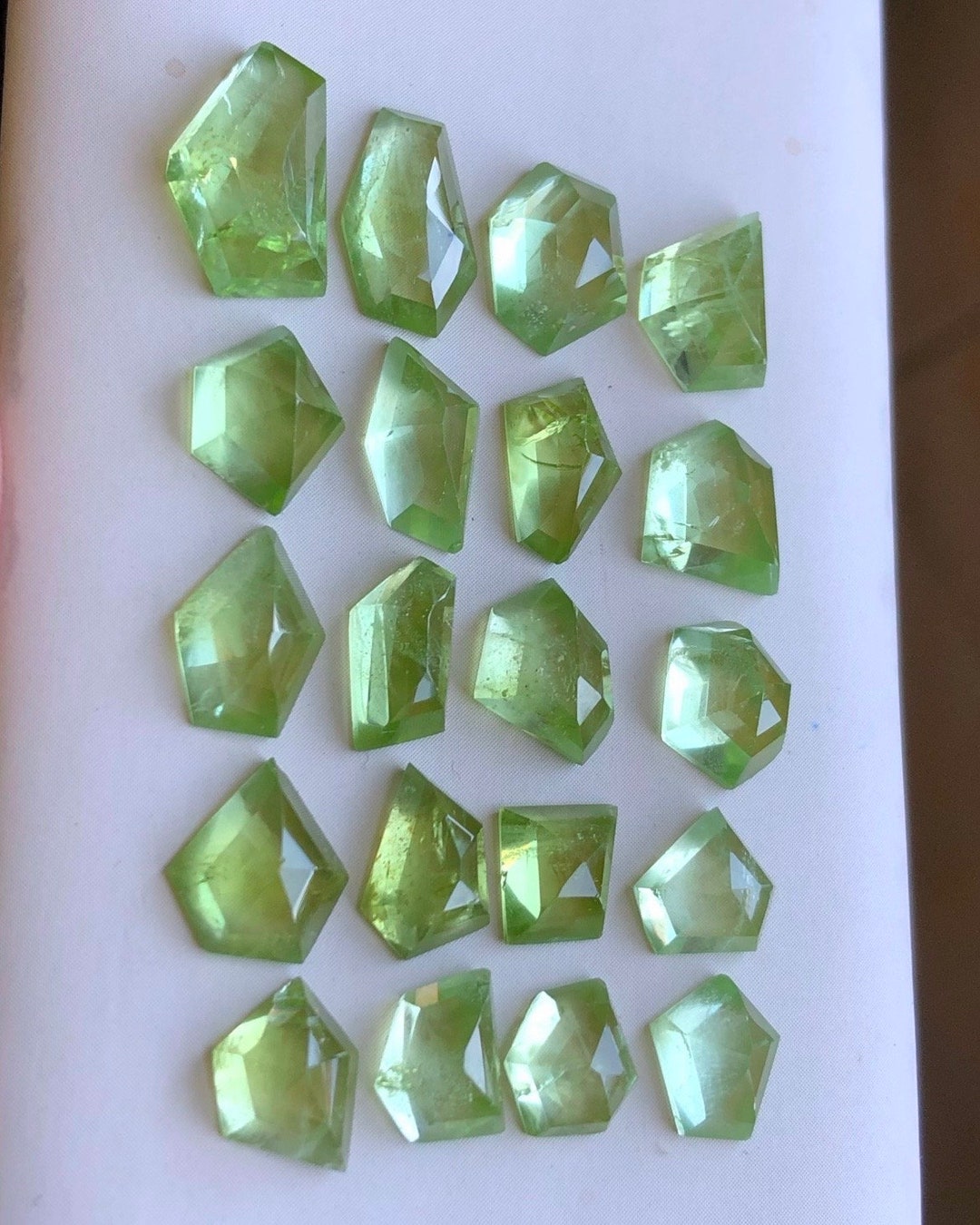 34.60-carats Natural Apple Green Color Peridot Whole Sale Lot,rosecut,7 ...