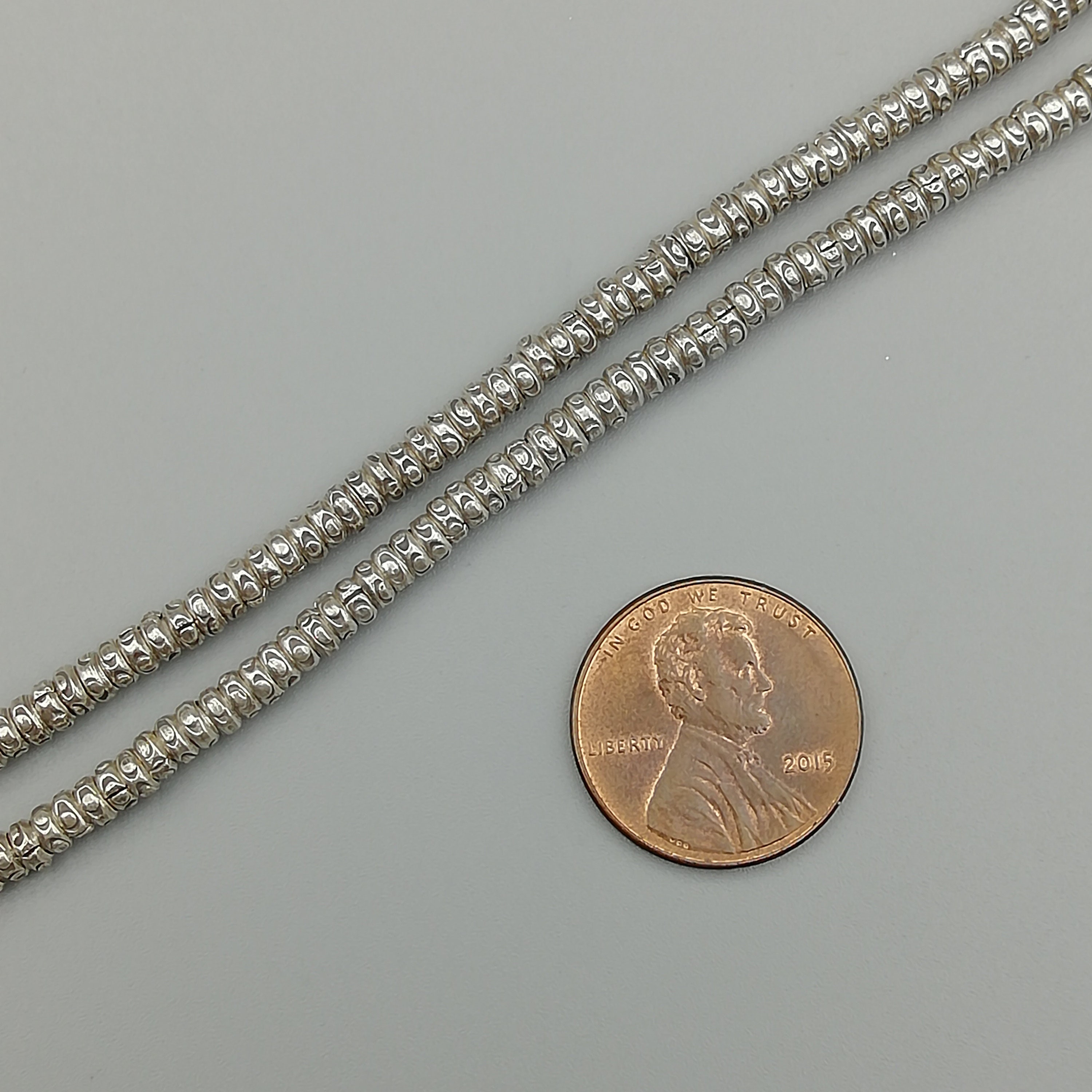 30 Sterling Silver Tiny Stamped Beads Silver Donut Beads - Etsy