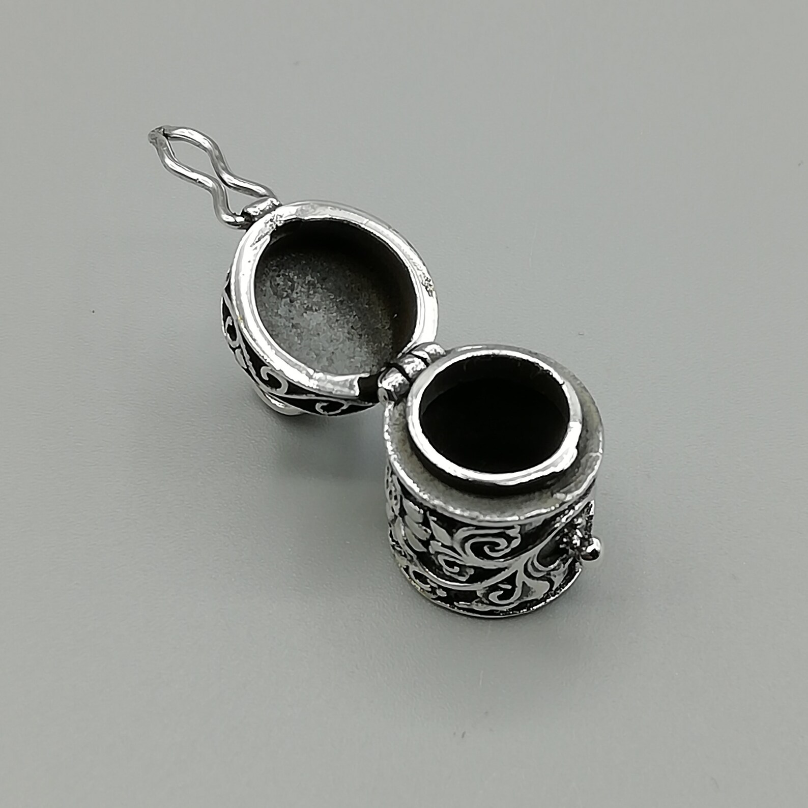 1 Sterling Silver Locket Pendant Openwork Fillable Flower - Etsy