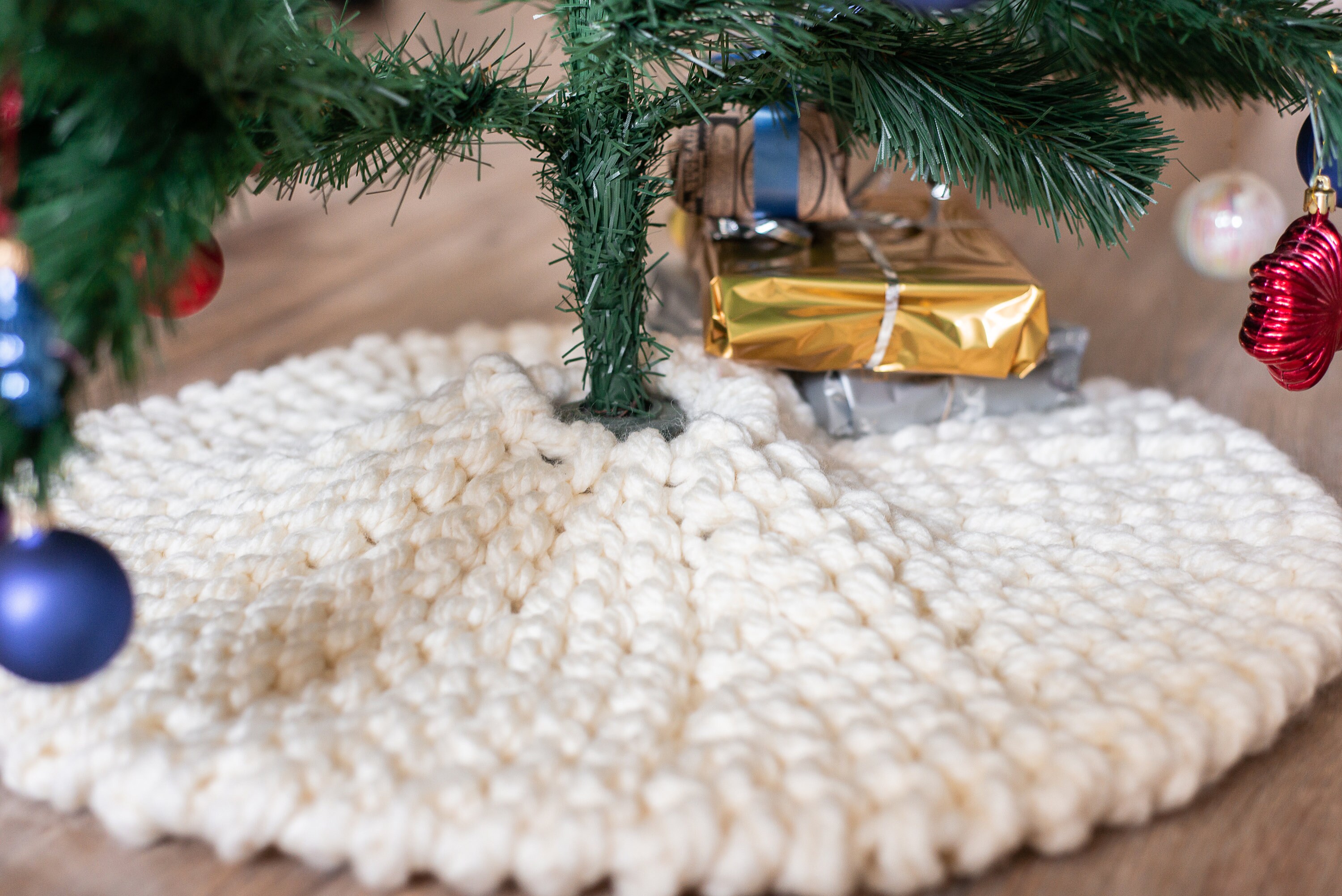 Christmas Tree Skirt Knitted Tree Skirt Tree Wrap Chunky Knit - Etsy